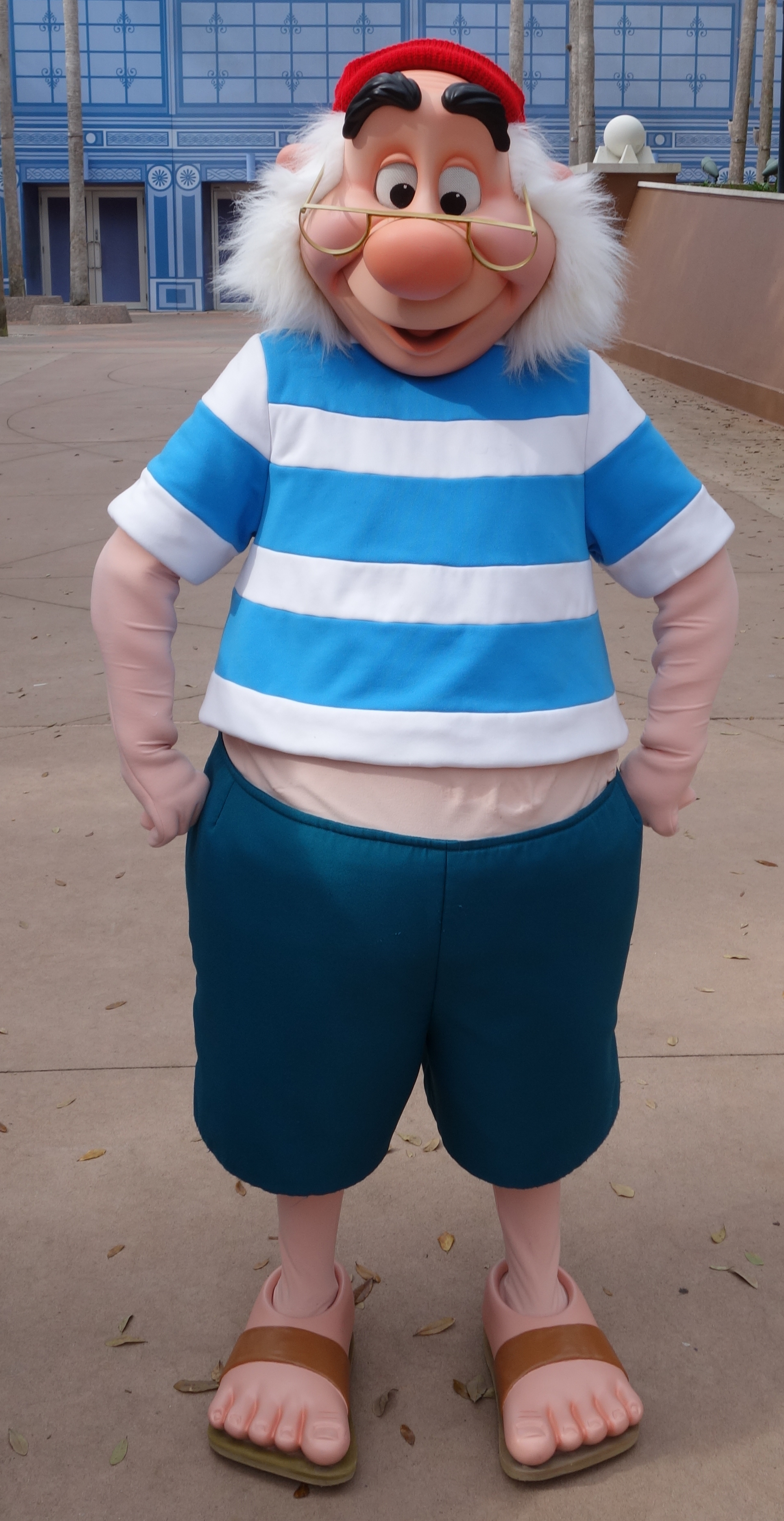 Mr. Smee Epcot World Showplace 2013 – KennythePirate.com