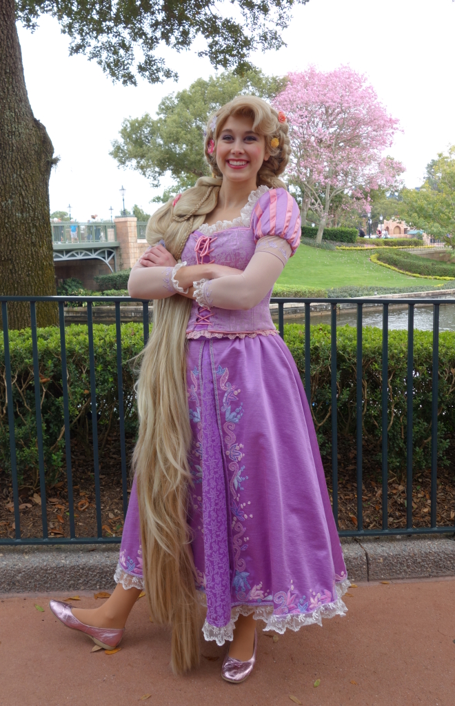 Rapunzel at the International Gateway - photos - KennythePirate.com