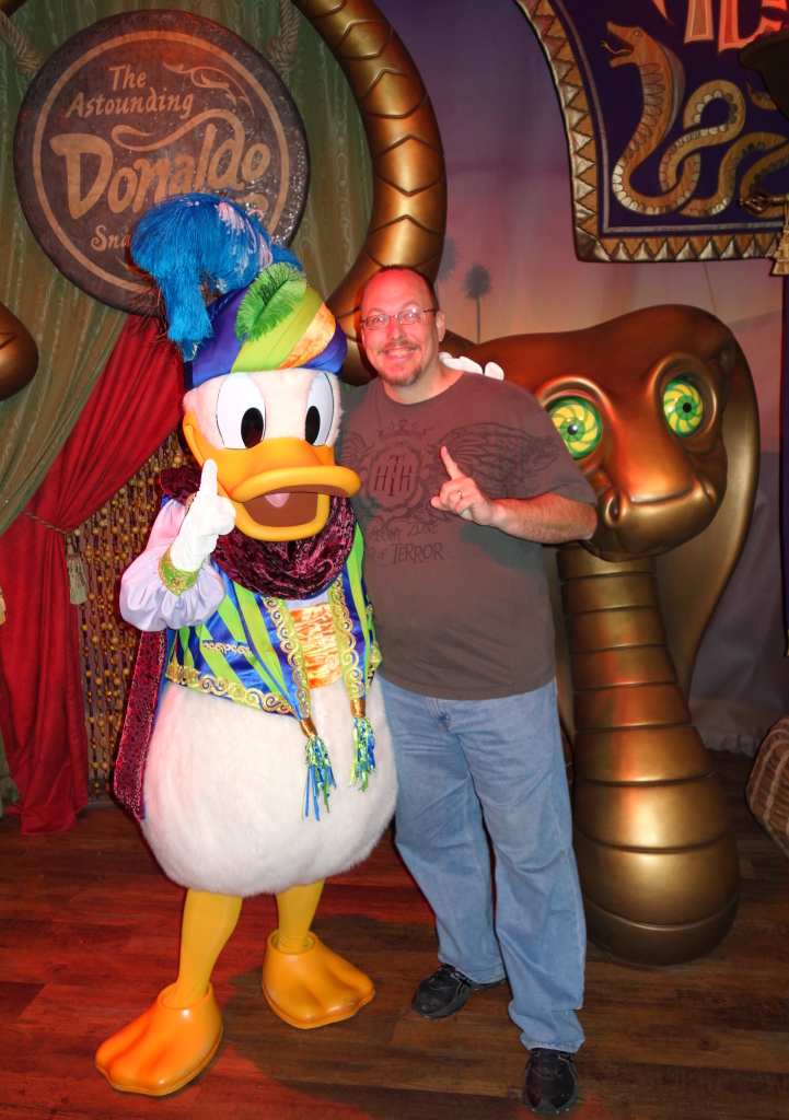 Donald Duck in the Magic Kingdom - KennythePirate.com