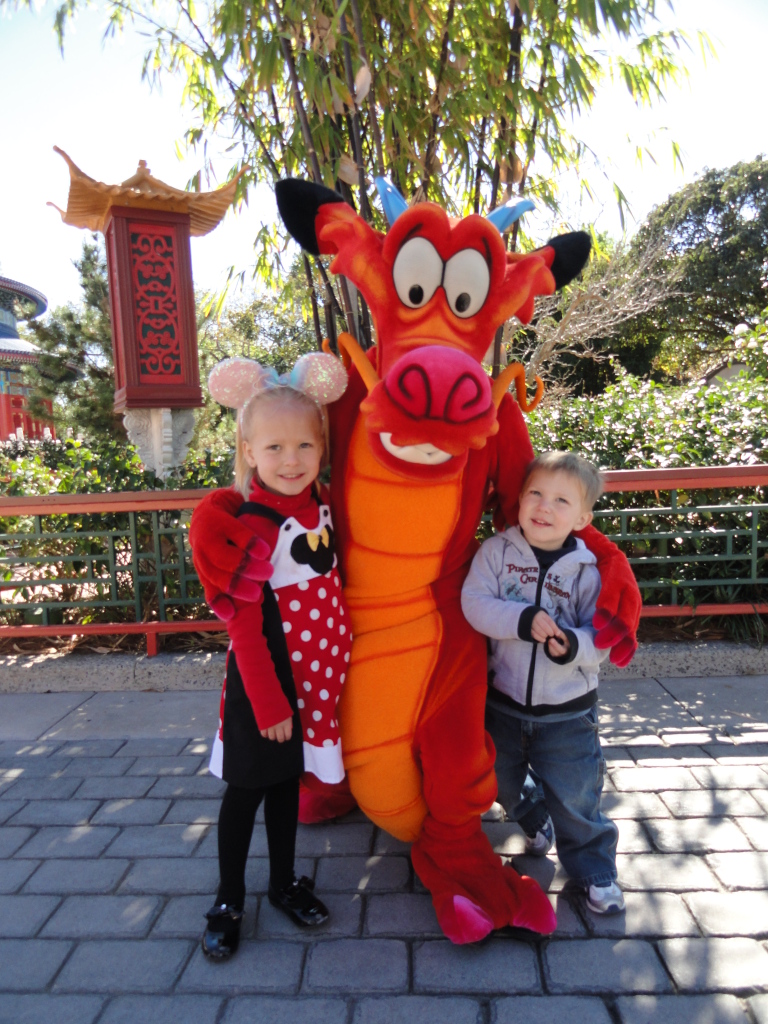 The Sunday Squeeze - Meeting Mushu - KennythePirate.com