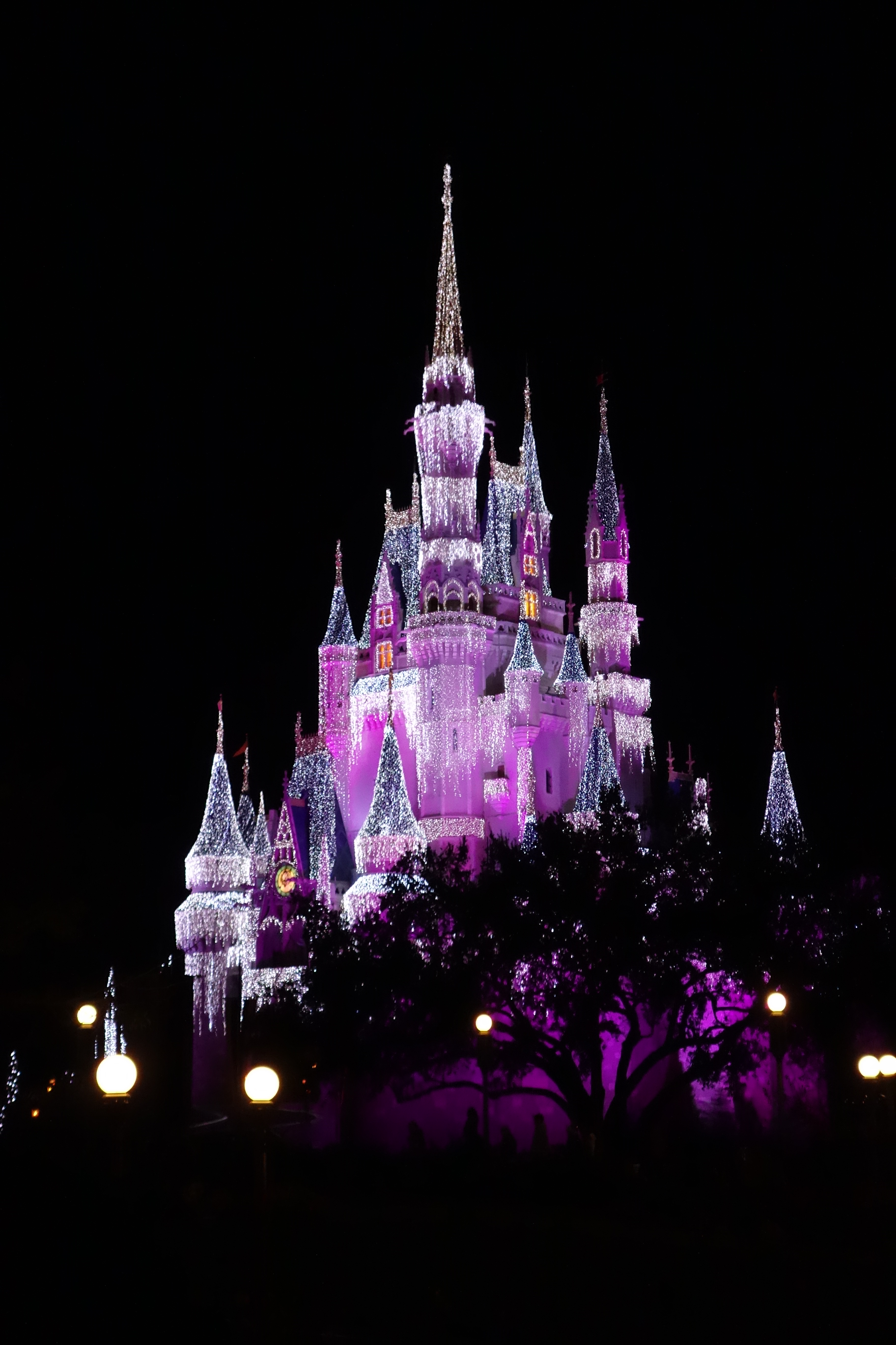 Castle Lighting (5) – KennythePirate.com