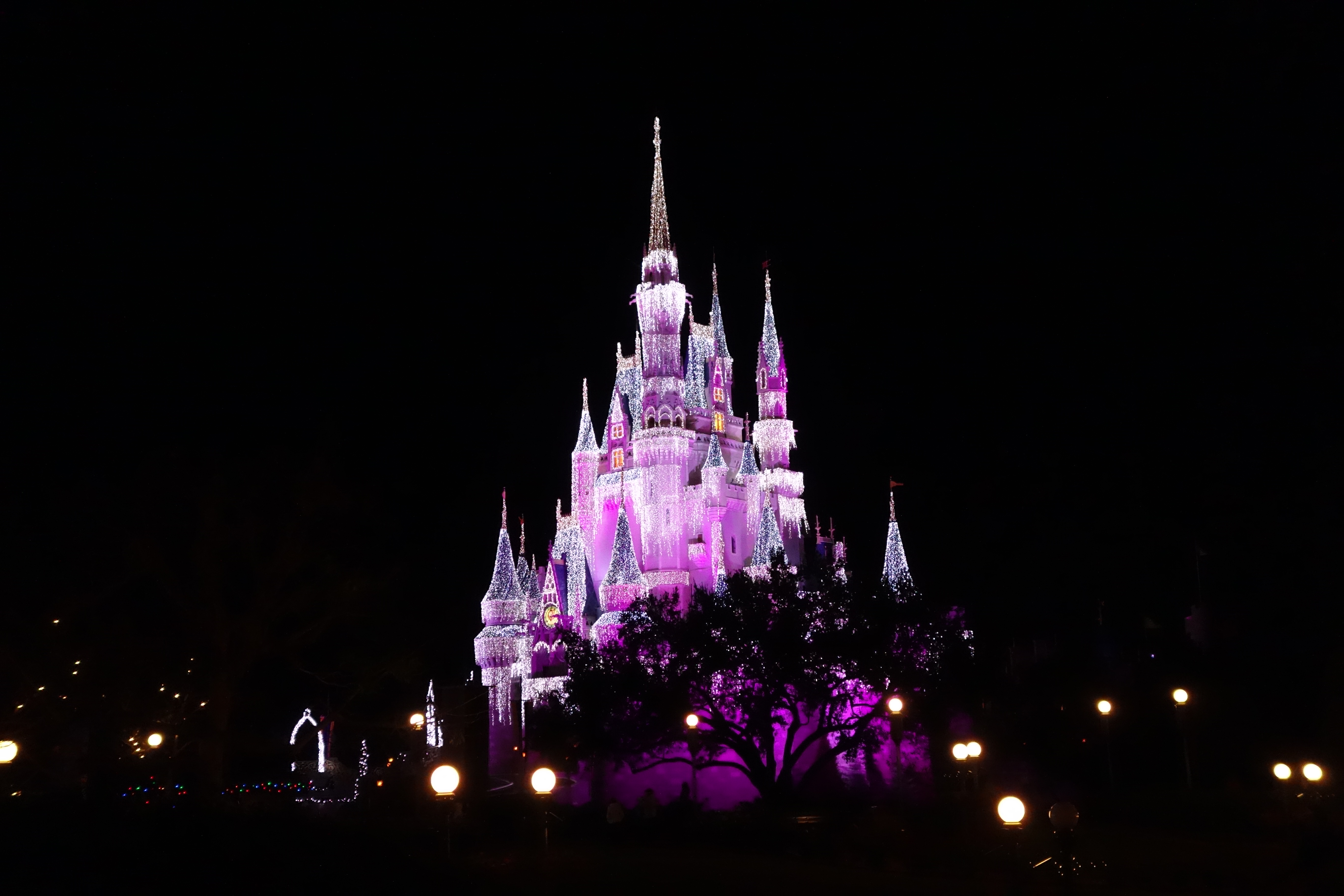 Castle Lighting (6) - KennythePirate.com