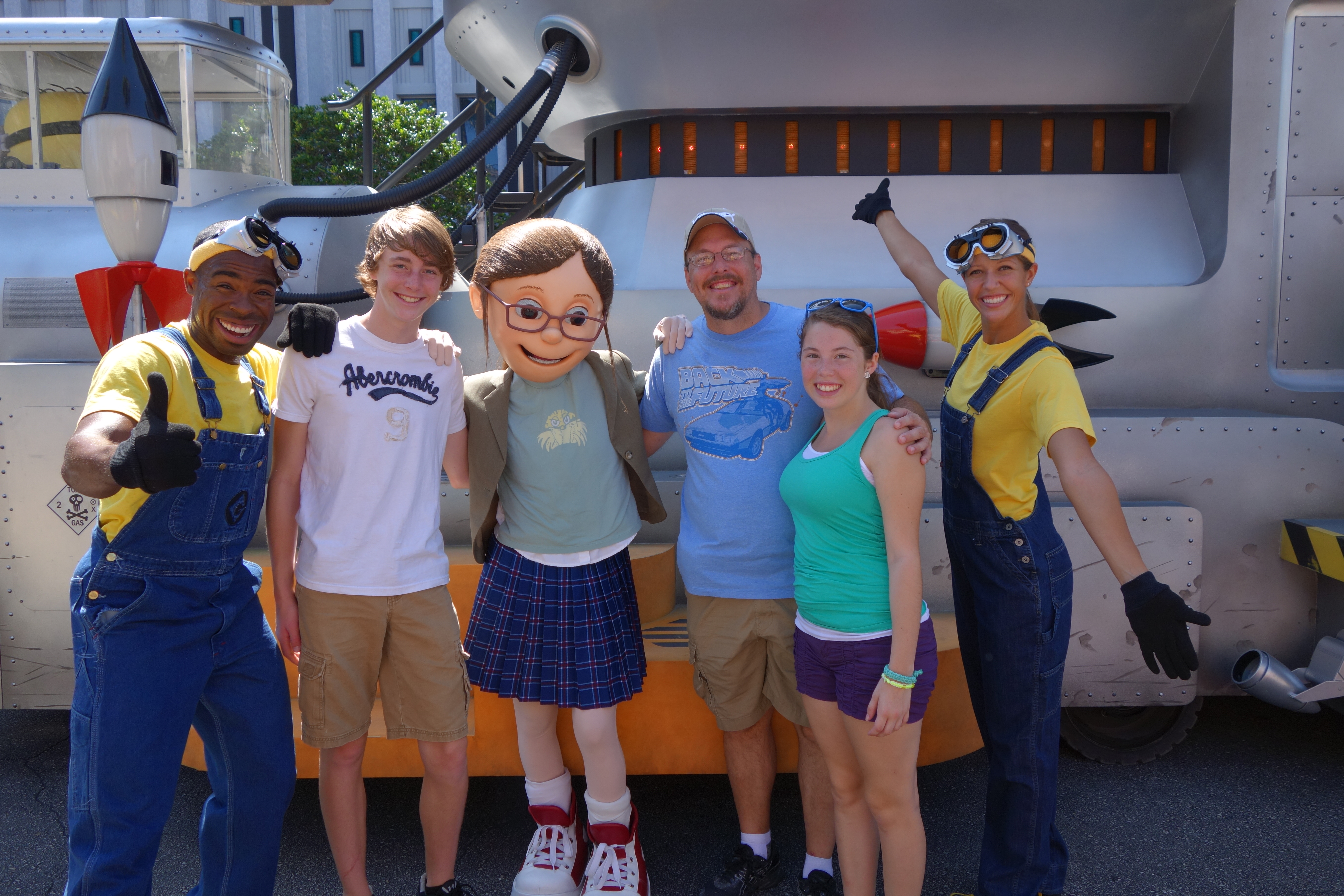 Universal Studios Orlando Despicable Me Meet and Greet (2 ... Universal Studios Orlando Despicable Me Meet and Greet (2 ...