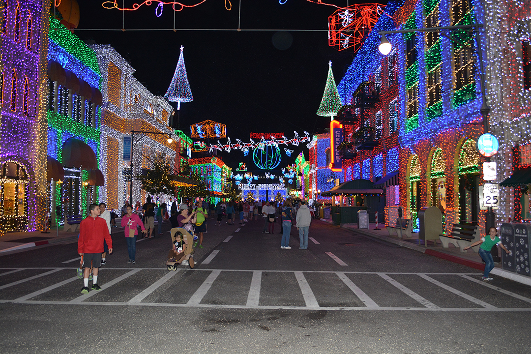 Walt-Disney-World-Hollywood-Studios-Osborne-Family-Spectacle-of-Dancing ...