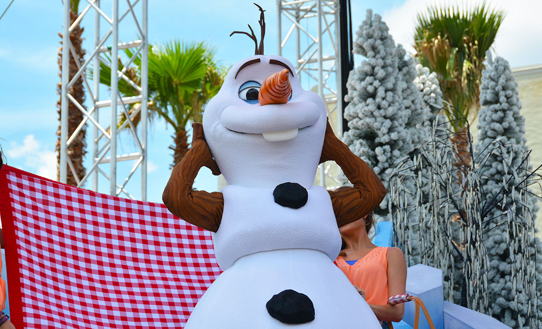 Olaf Summer Cooldown at Disney's Hollywood Studios in Walt Disney World ...