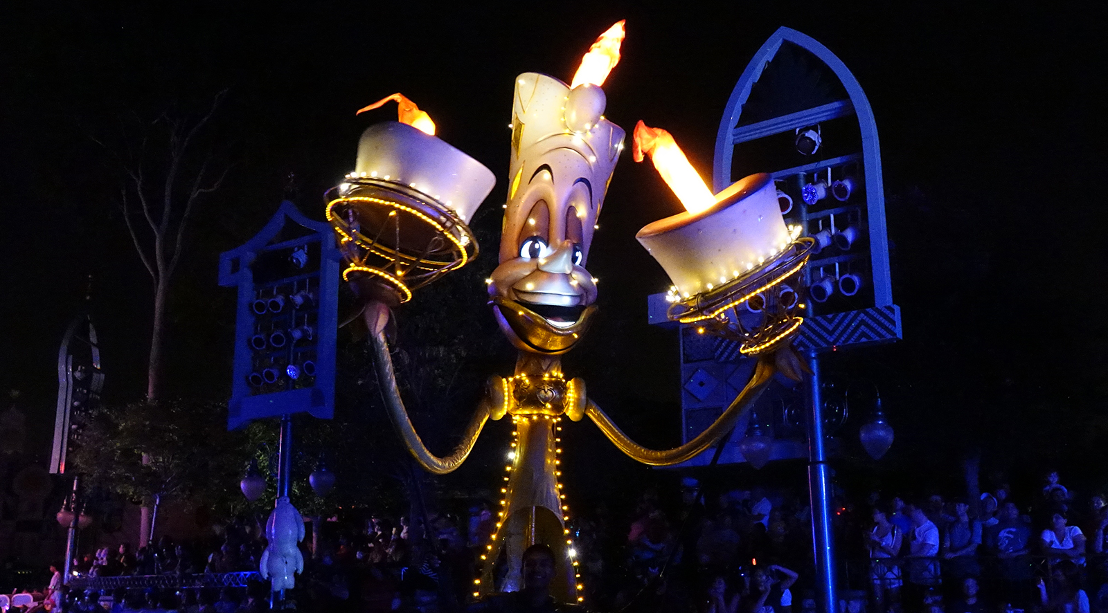 Paint the Night Parade at Disneyland including photos, video and ...