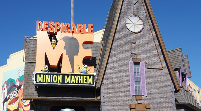 Despicable Me Minion Mayhem - KennythePirate.com