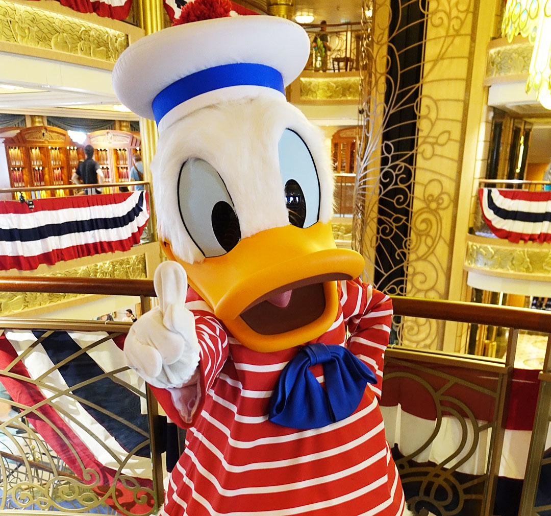 Donald Sailor onboard Disney Fantasy - KennythePirate.com