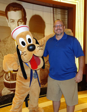 Characters on board the Disney Fantasy - KennythePirate.com