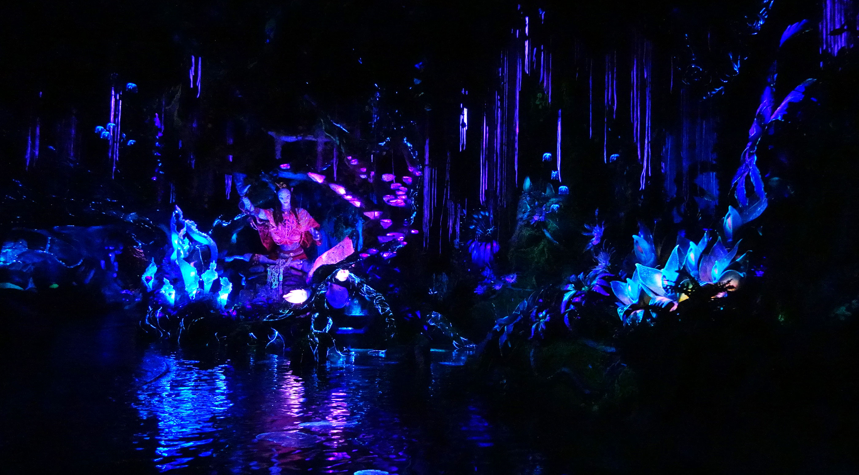 Na’Vi River Journey in Pandora the World of Avatar at Disney’s Animal ...
