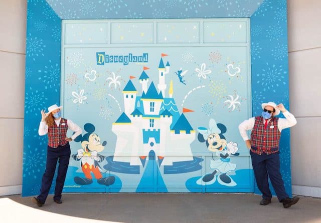 Disney Shares Inspiration Behind New Cast Member Face Masks ...