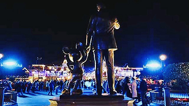 Exciting News: A Kiss Goodnight Returns to Magic Kingdom ...