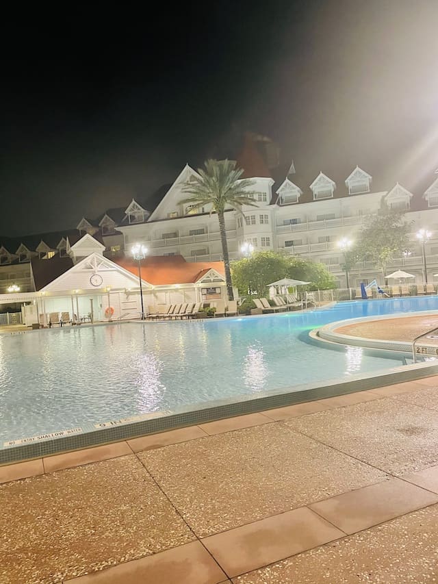 grand floridian pool 88 - KennythePirate.com