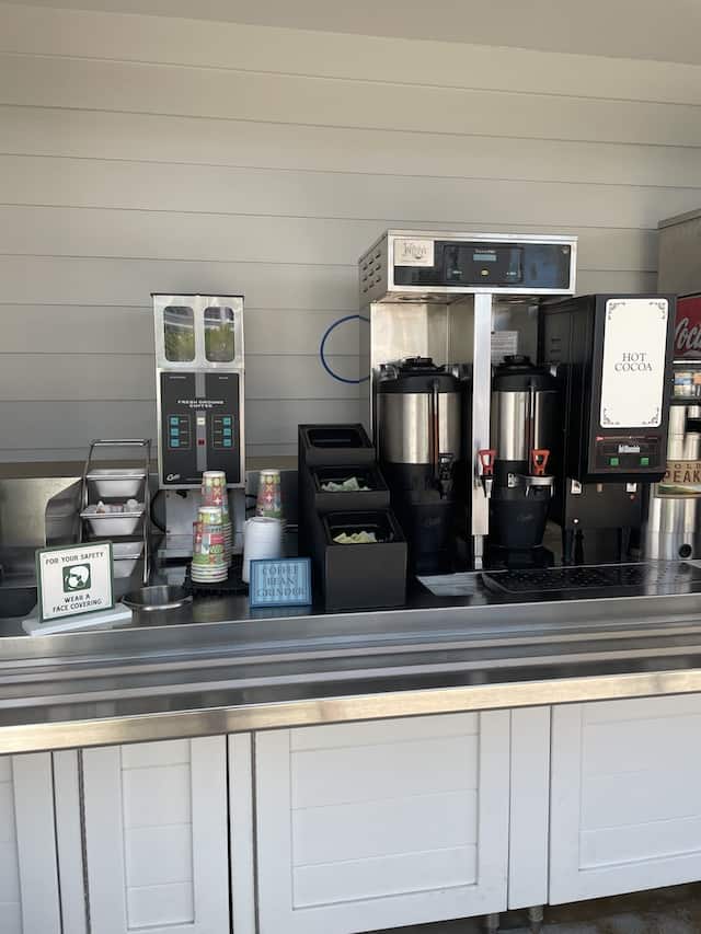 resort drink refills 2 – KennythePirate.com