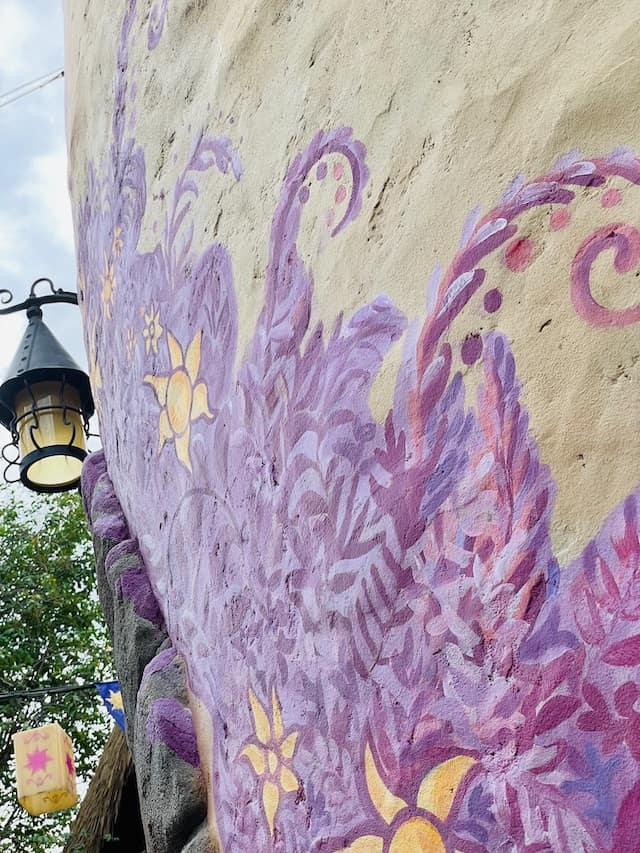 tangled mural restrooms – KennythePirate.com