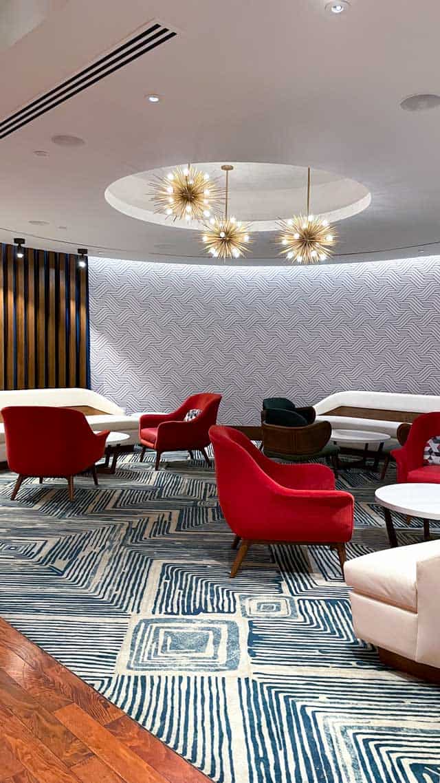 Steakhouse 71 Lounge Vertical – KennythePirate.com