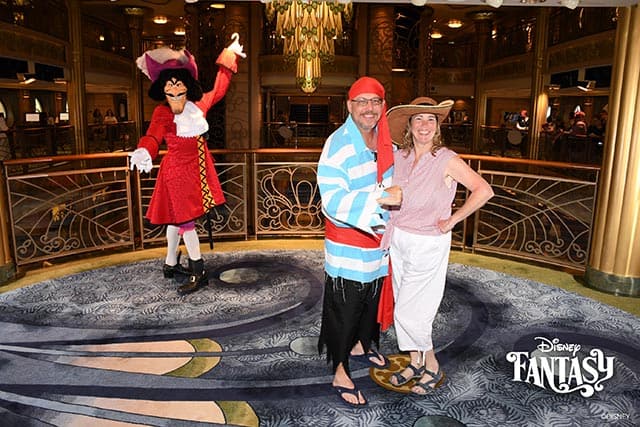 Disney Fantasy Character Meets 2022 (11) - KennythePirate.com
