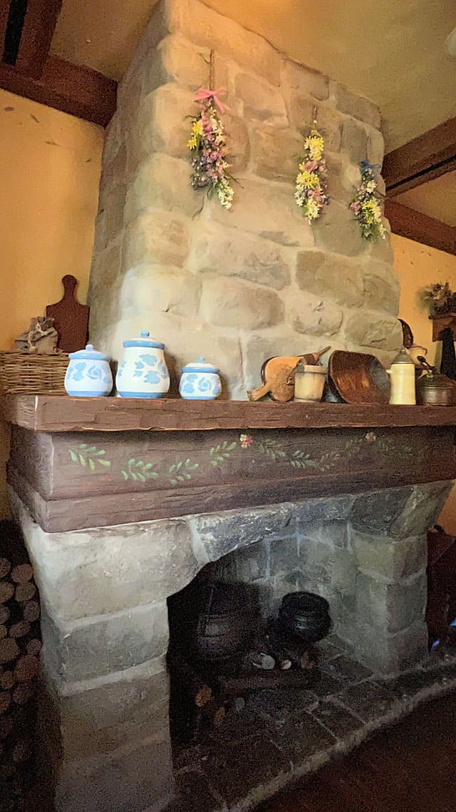 belle belle's cottage magic kingdom fireplace - KennythePirate.com