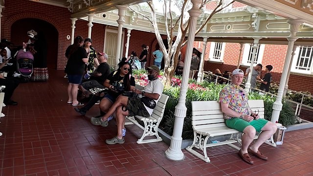 The best places to relax at Magic Kingdom – KennythePirate.com