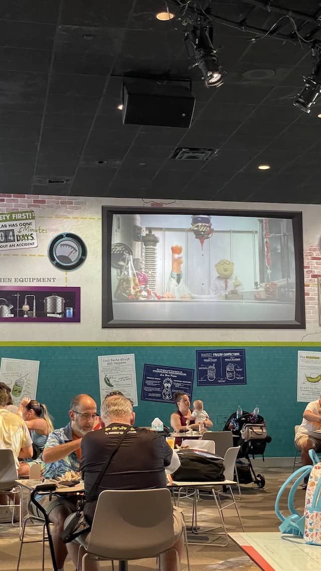 brew-wing lab at the odyssey - KennythePirate.com