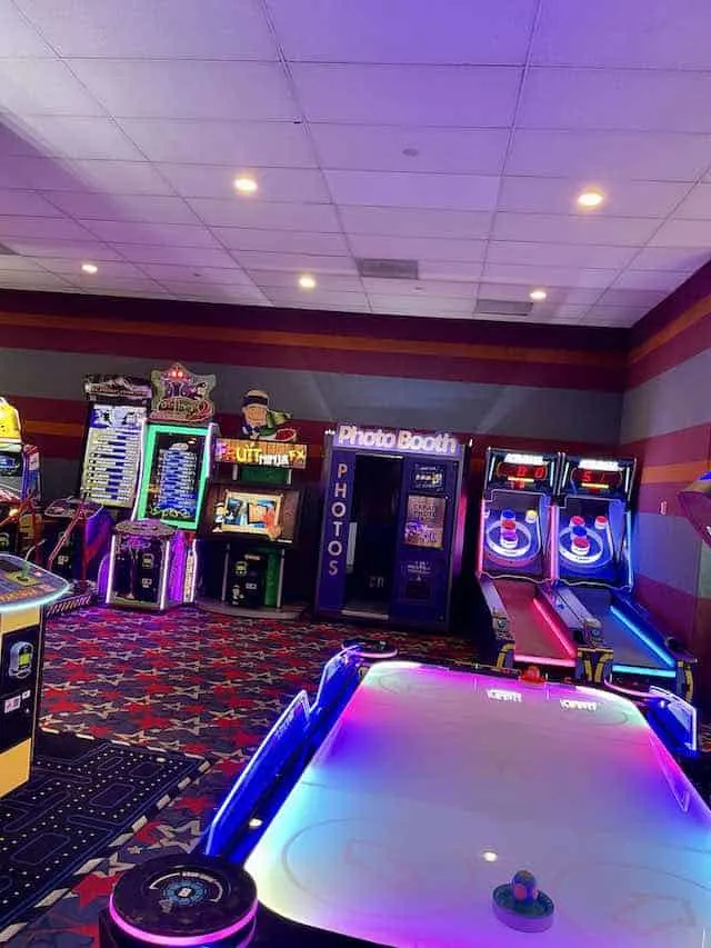 Do Not Miss This Fantastic FREEBIE at Disney Resorts – KennythePirate.com