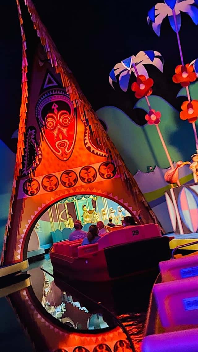 Small world magic kingdom - KennythePirate.com