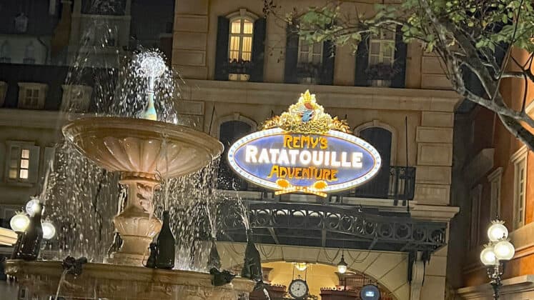 A Fire Breaks Out at EPCOT – KennythePirate.com