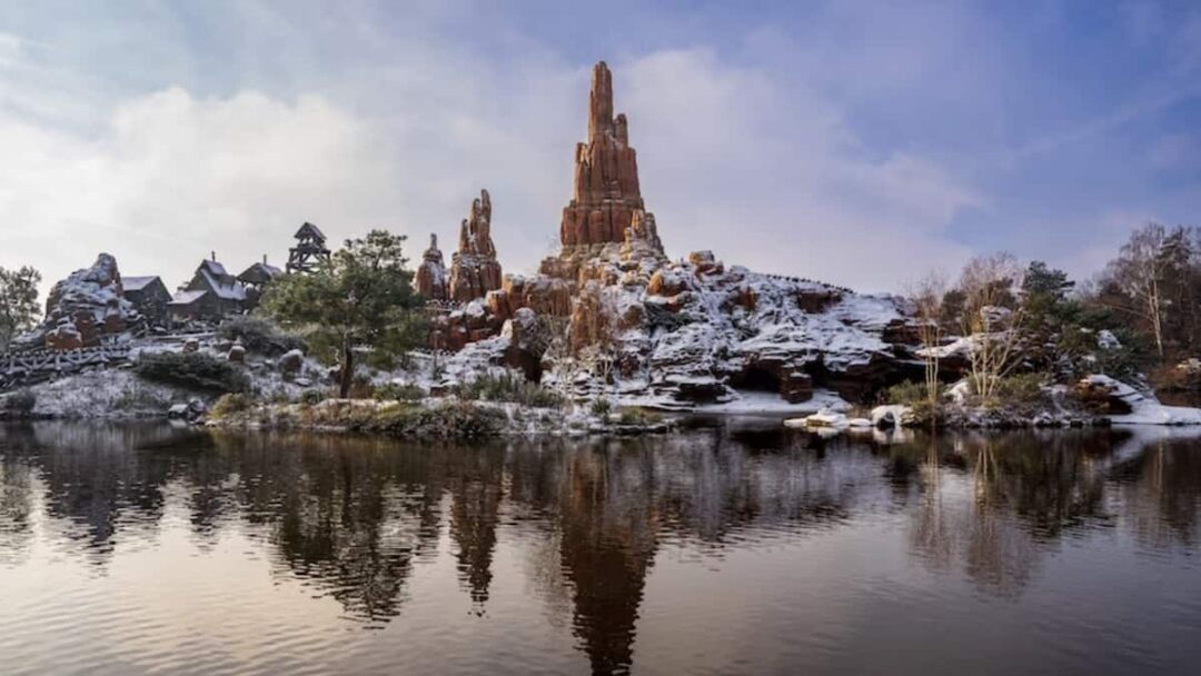 A Rare Look at Disney Covered in Snow - KennythePirate.com