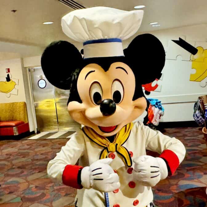 Review of the New Menu at Chef Mickey's - KennythePirate.com