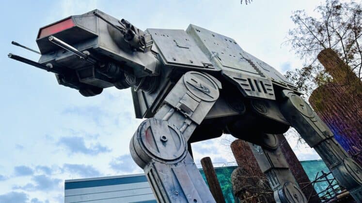 Star Tours ATAT Walker Feature Star Wars Hollywood Studios ...