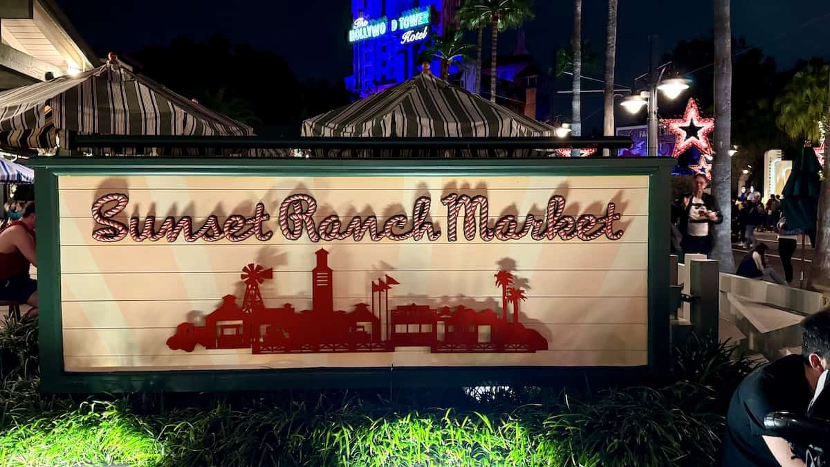 Sunset Ranch Market Hollywood Studios – KennythePirate.com