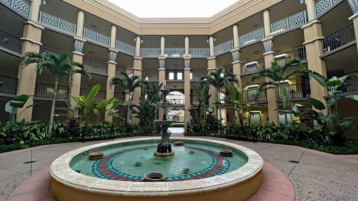 coronado courtyard – KennythePirate.com