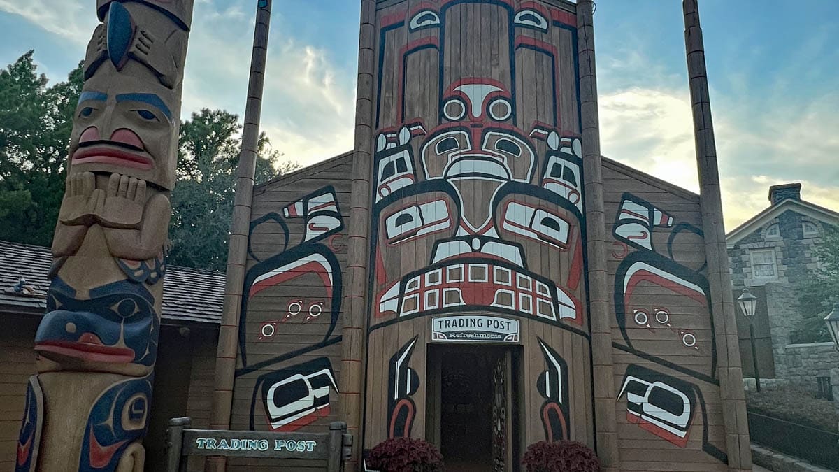epcot canade trading post shop store exterior – KennythePirate.com