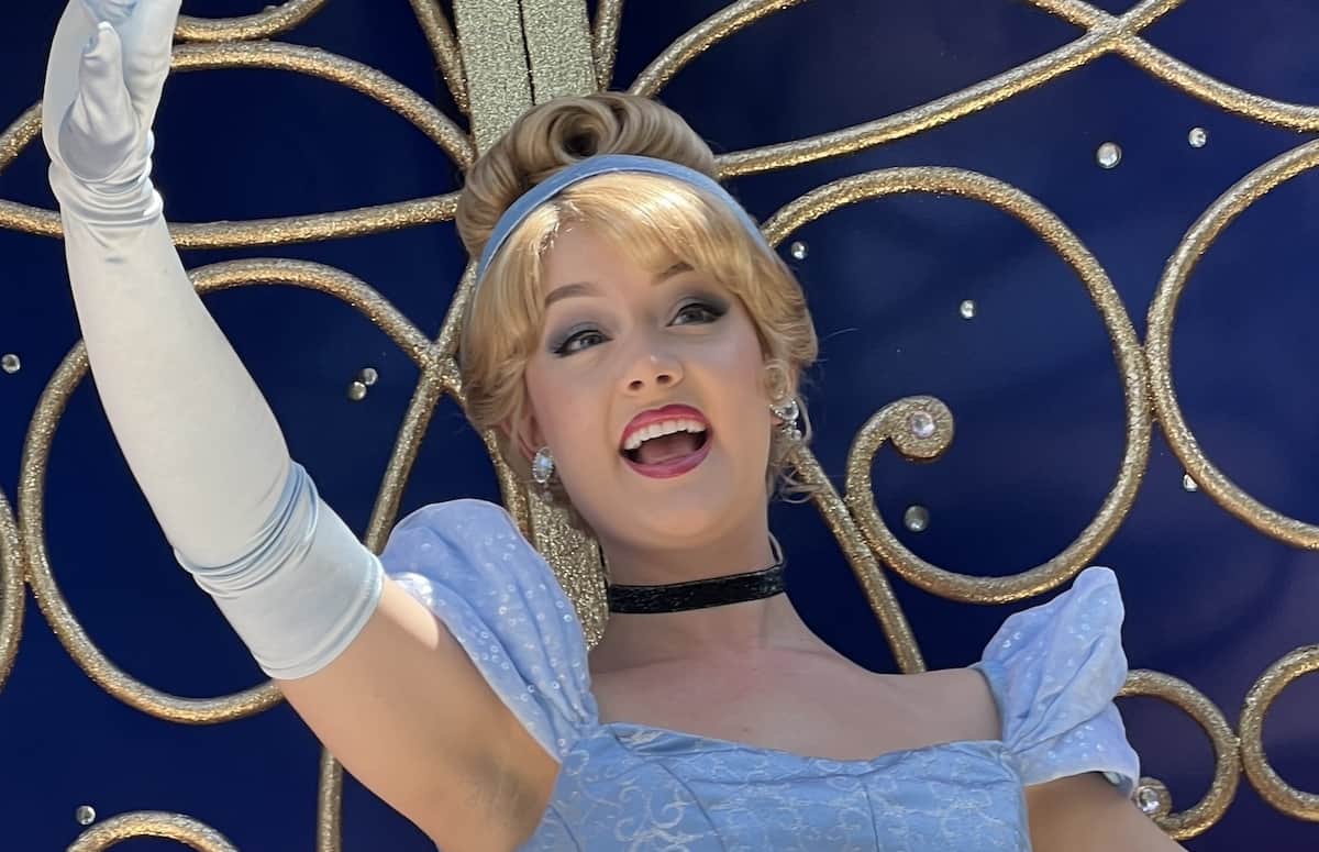 festival fantasy parade cinderella magic kingdom - KennythePirate.com