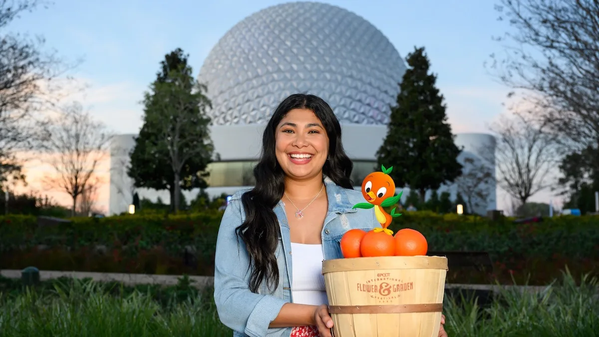 Don’t Miss These Fun Photo Ops in Epcot – KennythePirate.com