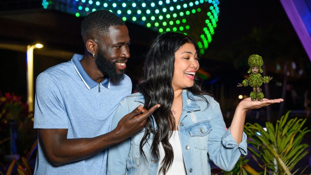 Don’t Miss These Fun Photo Ops in Epcot – KennythePirate.com