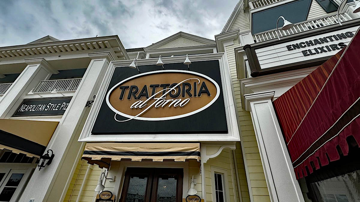 boardwalk resort trattoria restaurant exterior sign – KennythePirate.com