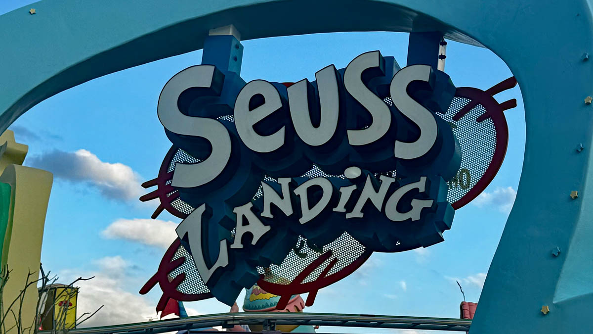 universal seuss landing sign - KennythePirate.com