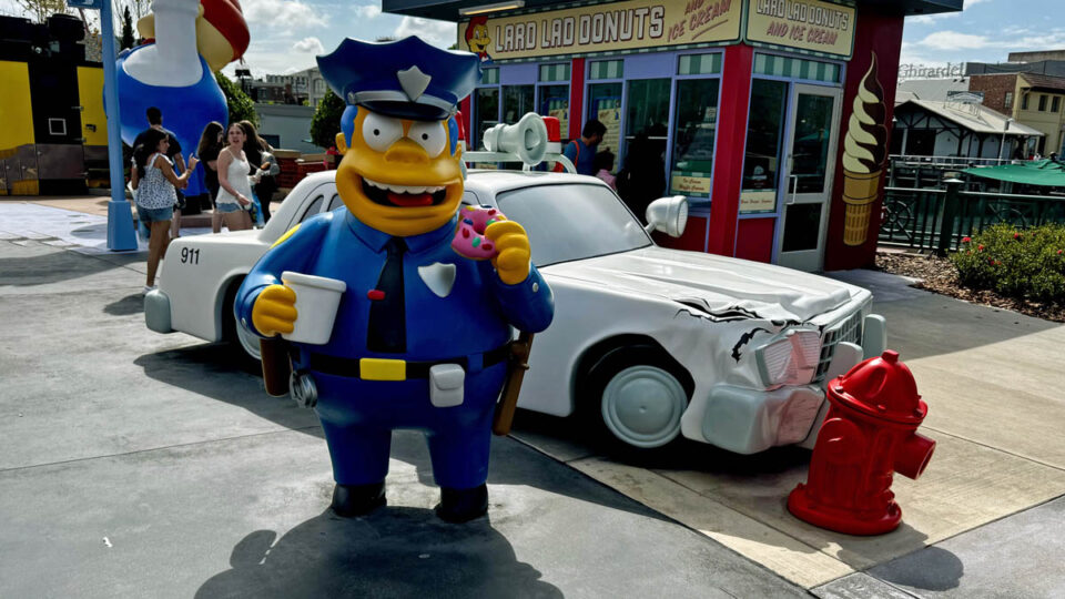 universal simpsons - KennythePirate.com