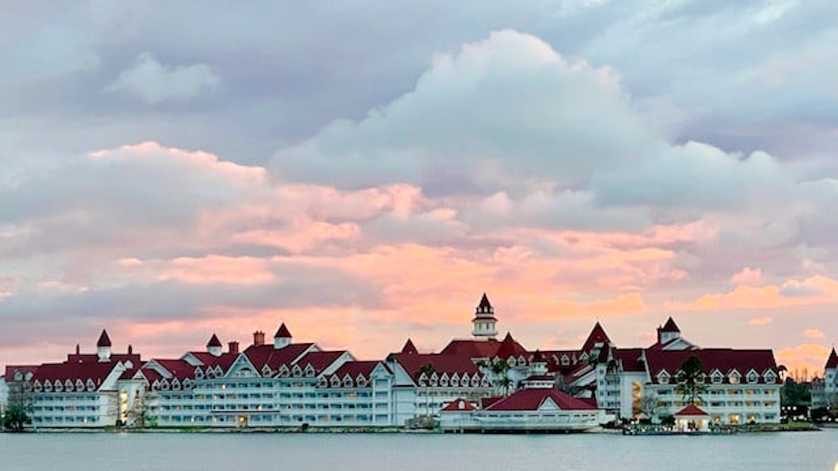 New Sweepstakes to Win Disney Vacation Club Points - KennythePirate.com