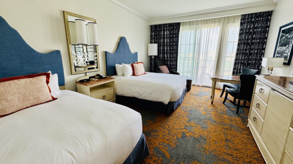 Is Club Level Really Worth the Money at Universal? - KennythePirate.com