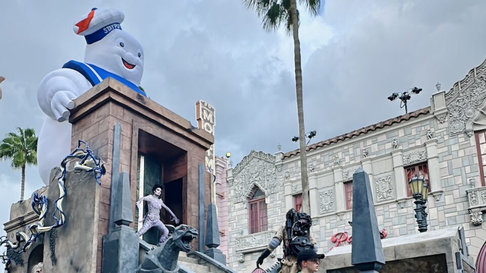 Universal Studios Currently Has the Best Entertainment Ever ...