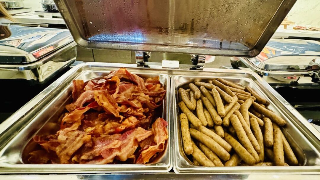 Discover One of the Best Breakfast Spots in Universal - KennythePirate.com