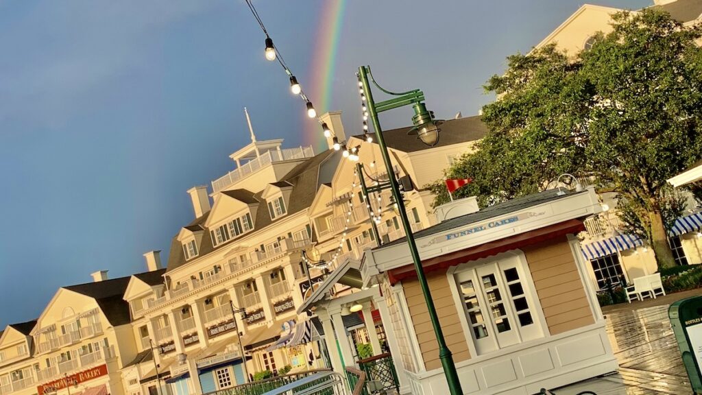 Hurricane Milton Threatens to Close Disney World - KennythePirate.com