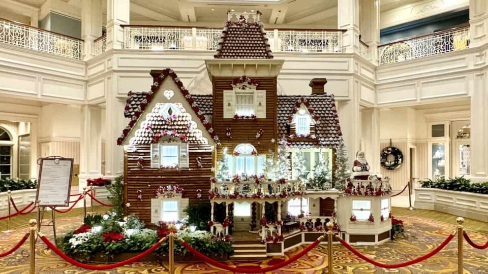 How to see All the Disney Gingerbread Displays in 2024 - KennythePirate.com