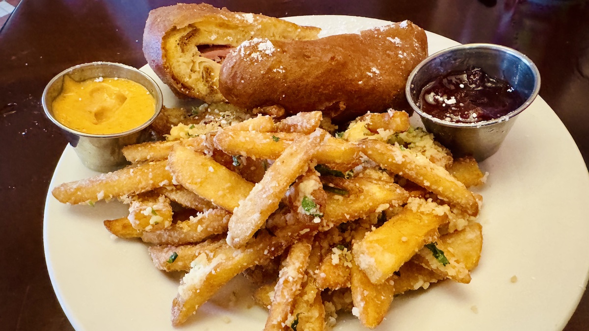 Cafe Orleans Monte Cristo Best Disneyland food – KennythePirate.com