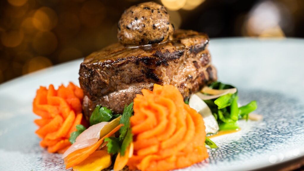 A New Menu for One of Disney World's Best Restaurants - KennythePirate.com