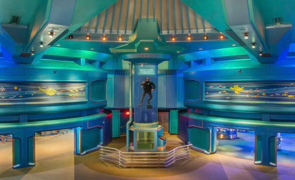 Find Out When to Catch The Dive Demonstration at EPCOT – KennythePirate.com