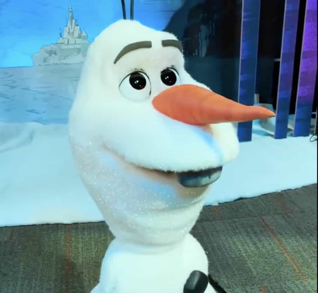 Soon Disney Guests Can Interact with Olaf Like Never Before ...