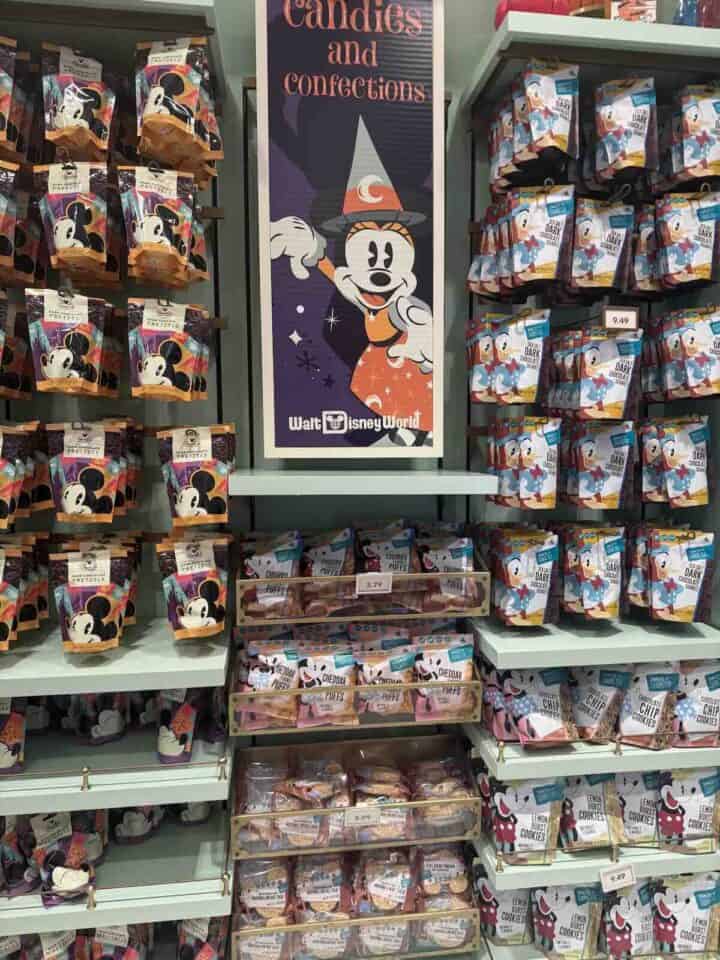 These Disney Snacks Bring Everyone to The Table - KennythePirate.com